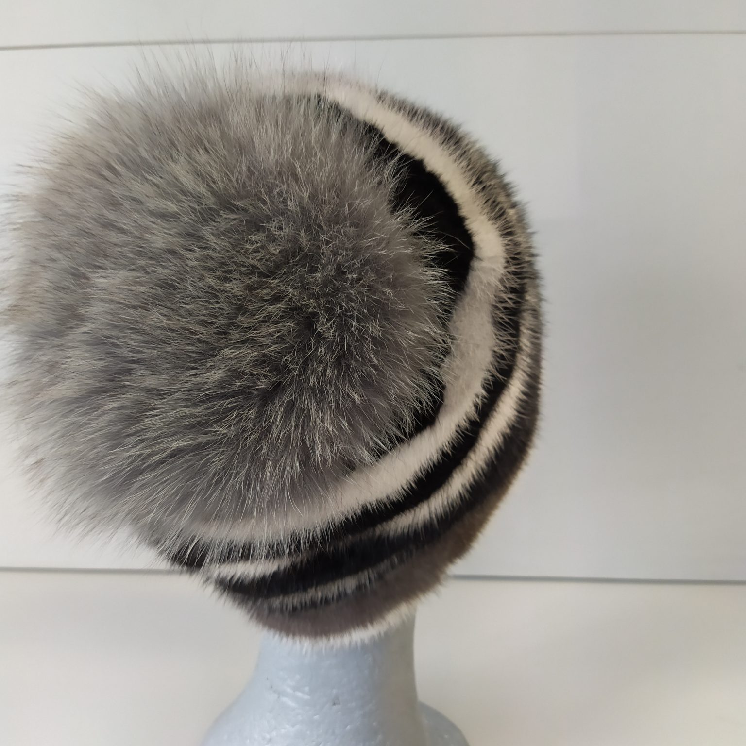 Müts naarits (neli erinevat värvi) - Arusfur